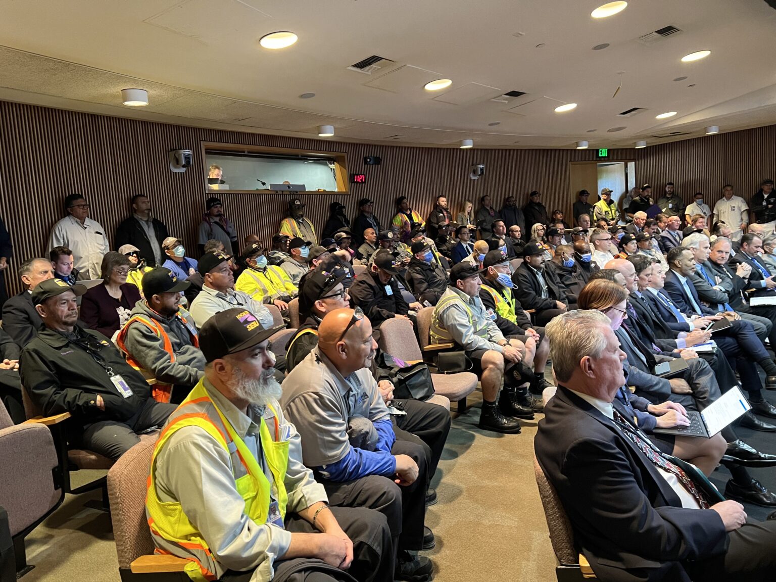 LAX Workers Stand Union Strong at the Board of Airport Commissioners ...